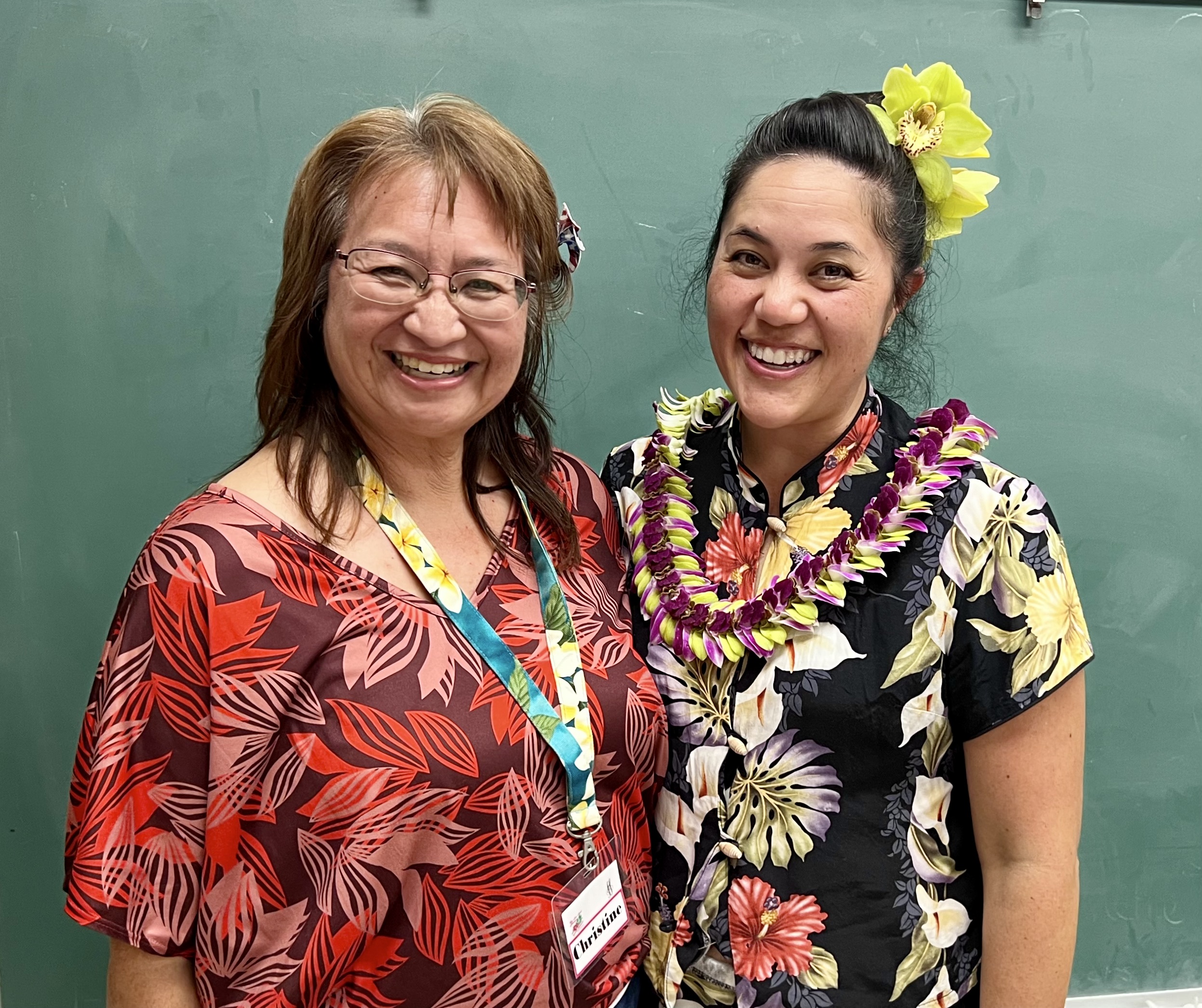 Me ke aloha – rehearsing with love! | Na Leo Lani Chorus